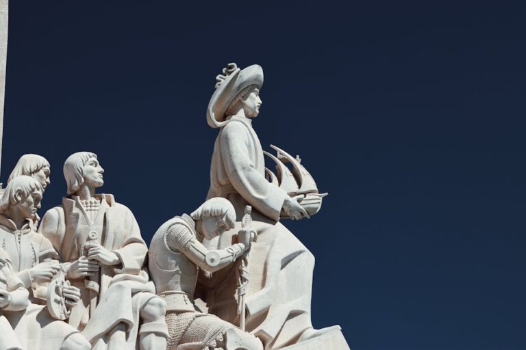 Top 10 Famous Explorers and Their Discoveries - Trivava